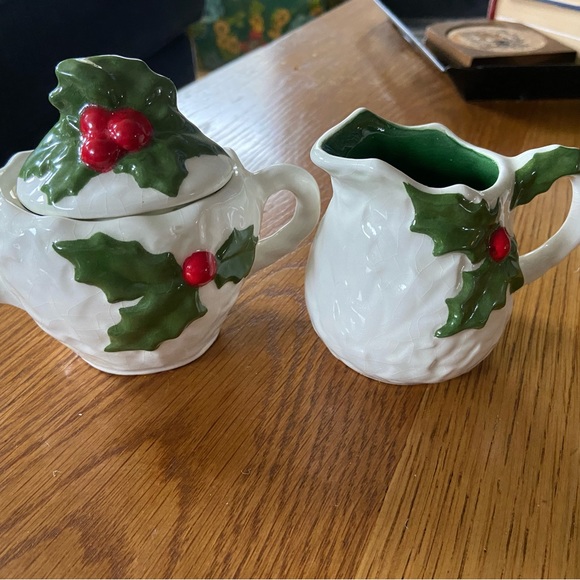 Lefton | Holiday | Vintage Lefton Holly Berry Cream Sugar Set | Poshmark